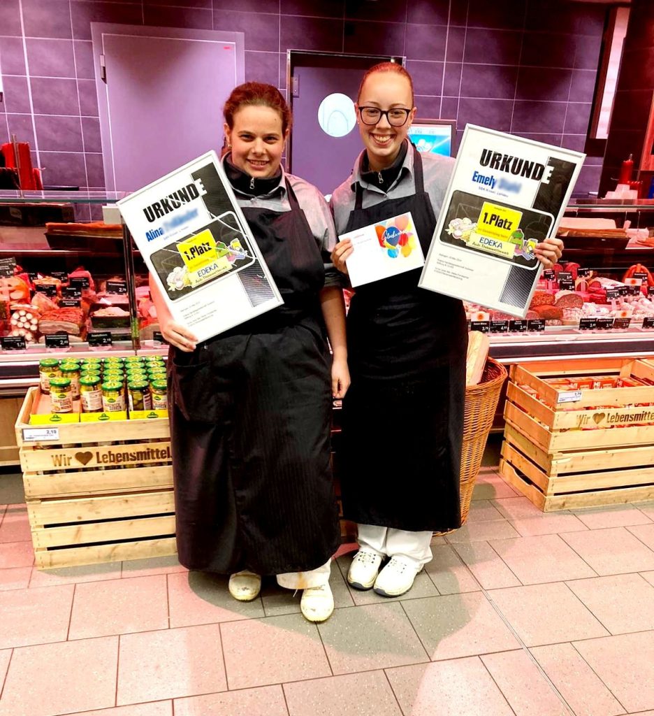 Wir gratulieren - Emely und Alina gewinnen den Edeka-Azubi ...